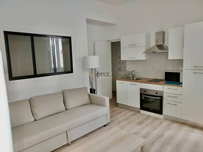 Appartement à louer - Arenc, Marseille ème arrondissement - 3 pièces - 2 chambres