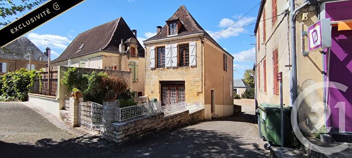 Maison 5 pièces à Gourdon, à vendre