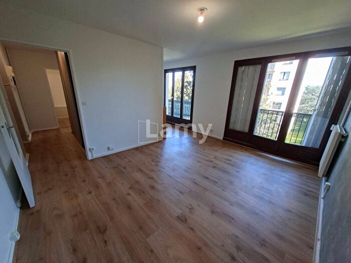 Appartement 2 pièces à louer à Cornavent, Décines-Charpieu