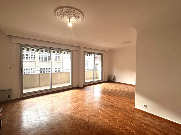 Appartement à louer - Limoges, Centre-ville, Hôtel de Ville, Emailleurs - 3 pièces - 2 chambres