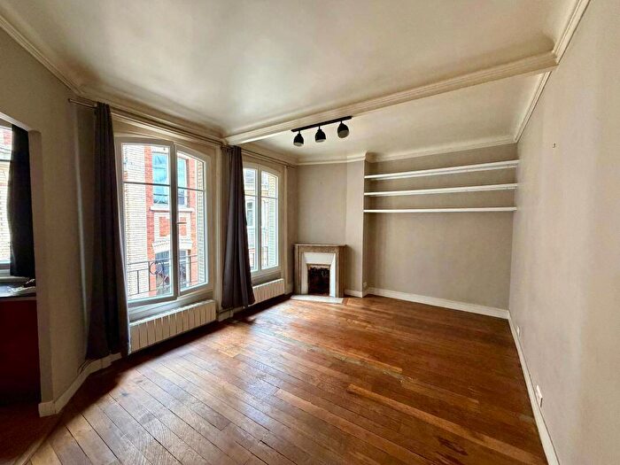 La Fourche-Guy Môquet, Paris 17ème arrondissement - Appartement 2 pièces à louer