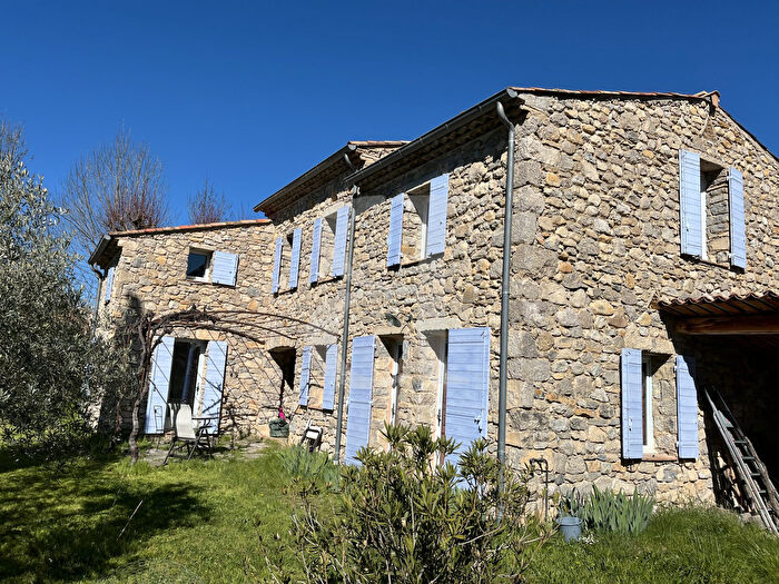 Buis-les-Baronnies : Maison 6 pièces à vendre