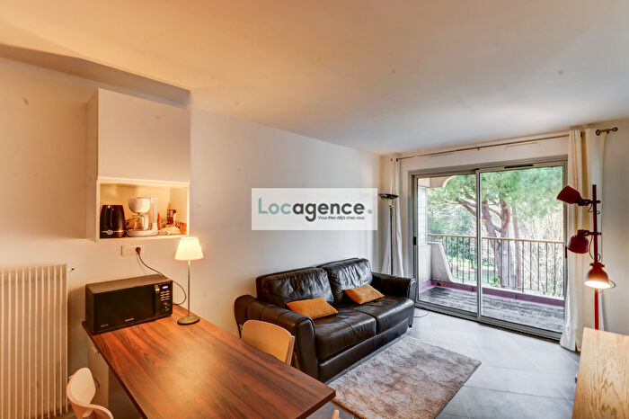 Appartement à louer - Mandelieu-la-Napoule, Capitou - 2 pièces - 1 chambre