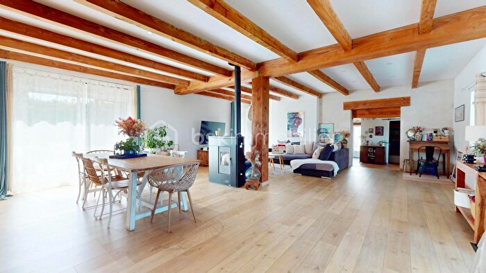 Maison 5 pièces à La Gripperie-Saint-Symphorien, à vendre