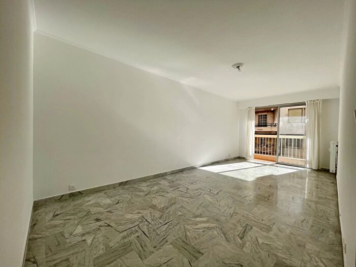 Appartement 3 pièces à Nice, Riquier, à vendre