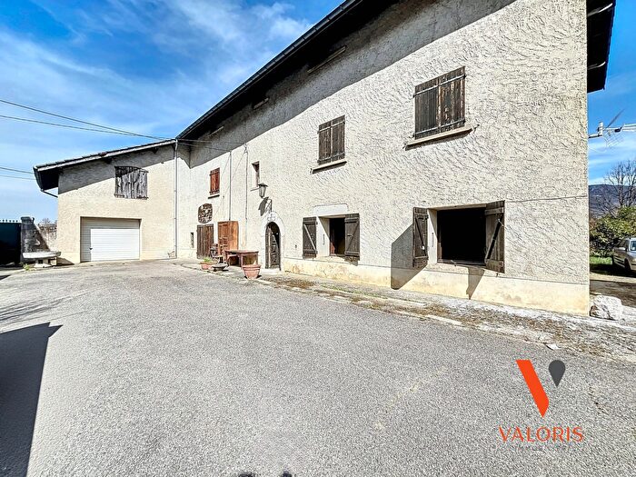 Maison à vendre - Fontaine - 6 pièces - 3 chambres