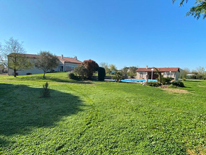 Maison à vendre - Blan - 7 pièces - 6 chambres