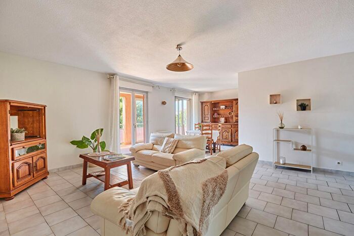 Appartement à vendre - Aix-en-Provence - 3 pièces - 2 chambres