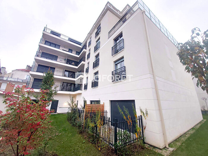 Appartement 3 pièces à vendre - Villemomble, Centre-ville, Orangerie