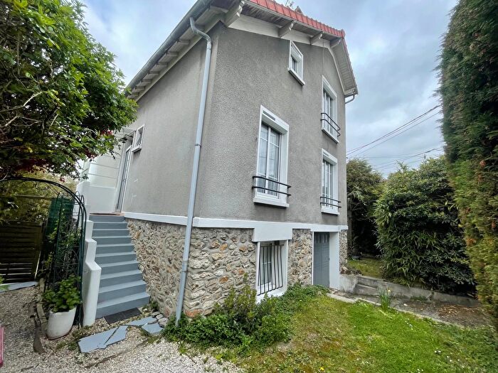 Maison à vendre - Chelles, Chelles Sud, Grande Prairie, Bords de Marne - 8 pièces - 4 chambres