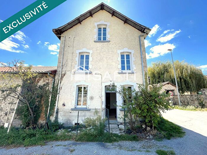 Maison 5 pièces à Eyjeaux, à vendre