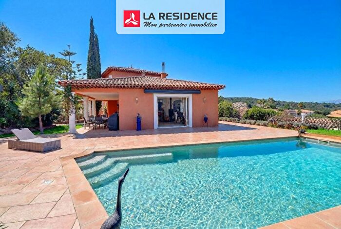 Maison à vendre - Fréjus, Saint-Aygulf - 7 pièces - 5 chambres