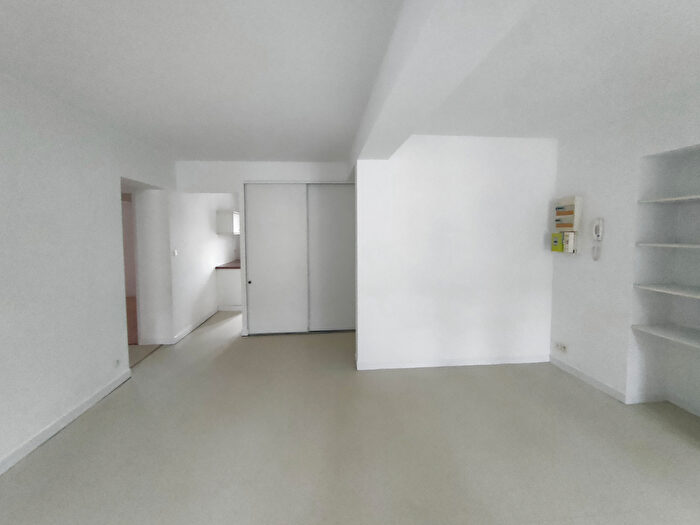 Appartement à louer - Varennes-sur-Allier - 3 pièces - 2 chambres