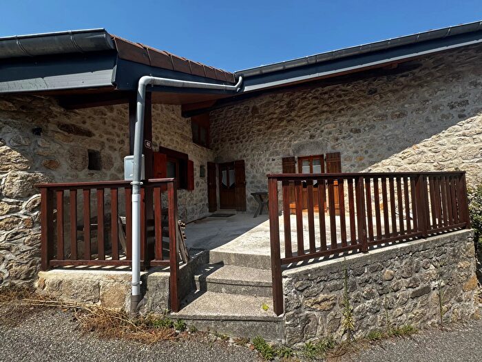 Mariac - Maison 4 pièces à louer