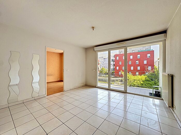 Appartement 2 pièces à Grenoble, Village Olympique, à vendre