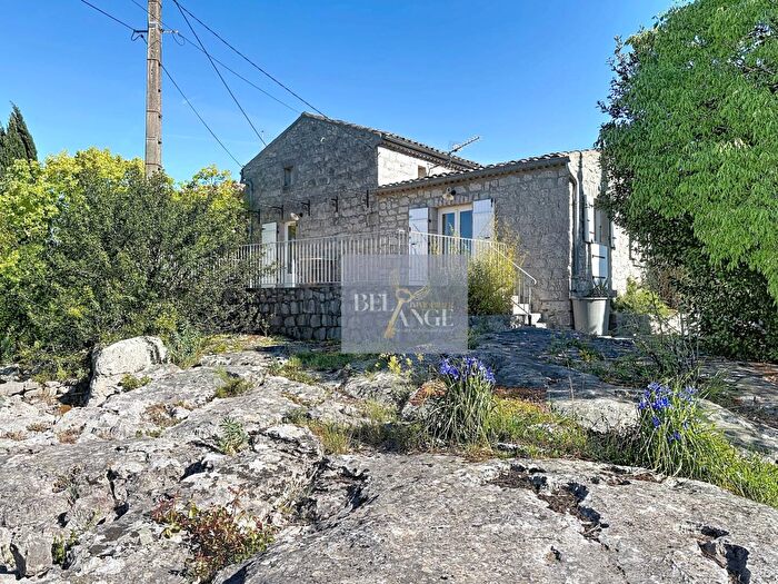 Maison à louer - Labeaume - 5 pièces - 2 chambres