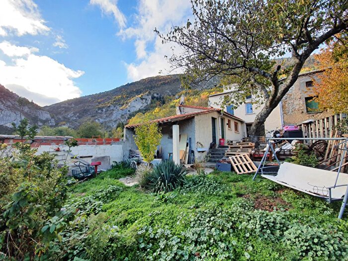 Maison 5 pièces à vendre à Salvezines
