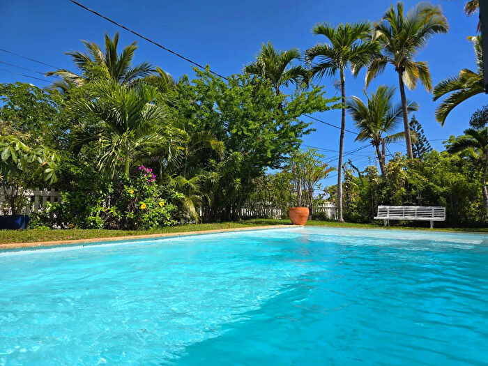 Maison à vendre - Saint-Paul, Boucan, Canot - 6 pièces - 1 chambre