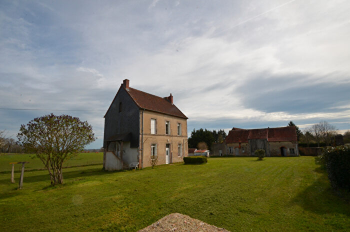 Maison à vendre - Huriel - 6 pièces - 4 chambres