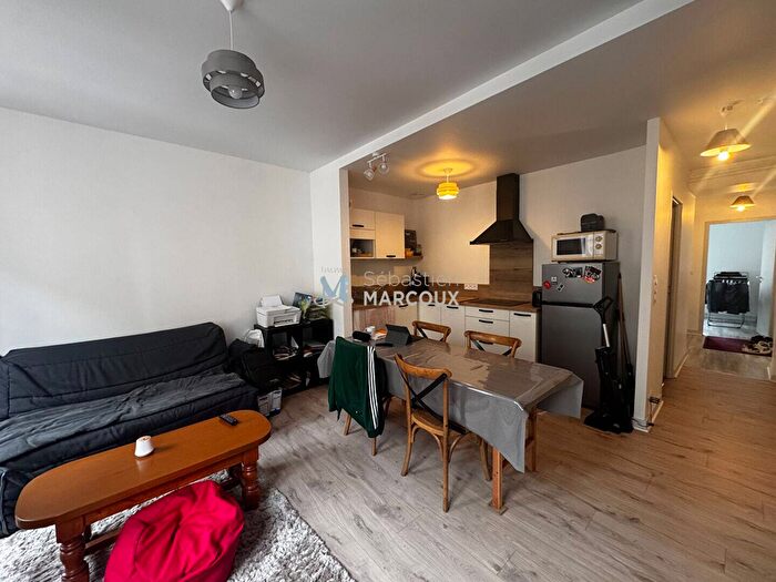 Appartement à louer - Estialet le Bouchet, Montbrison - 2 pièces - 1 chambre