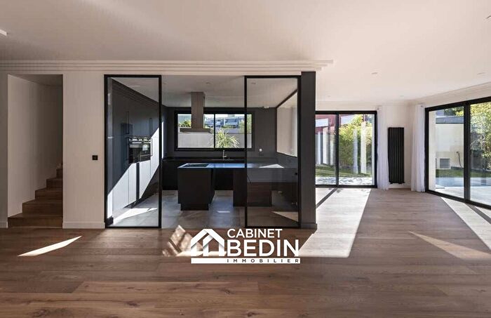 Maison à vendre - Le Bouscat, Centre-ville, Robert Schuman - 6 pièces - 5 chambres