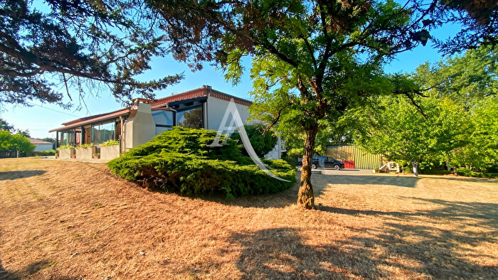 Montayral : Maison 8 pièces à vendre