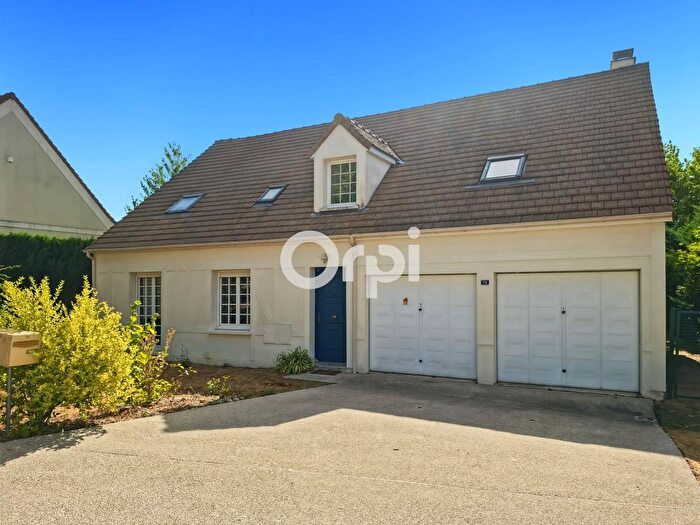 Maison 8 pièces à Saint-Witz, à vendre