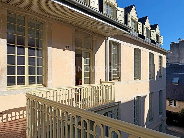 Appartement à vendre - Pau, Centre-ville - 5 pièces - 3 chambres
