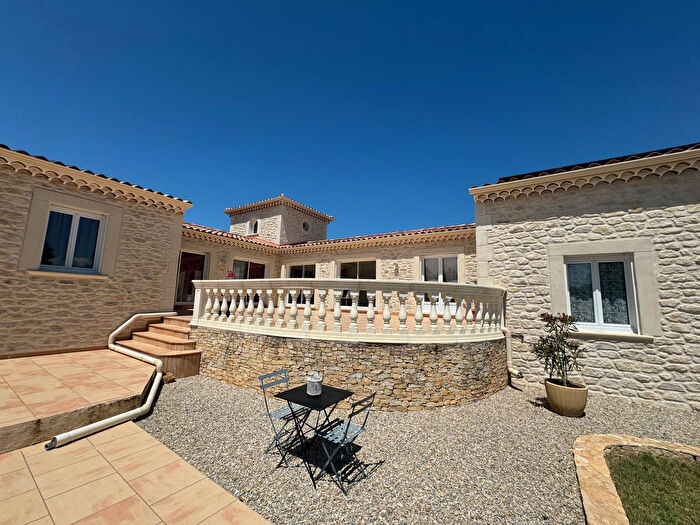 Maison à vendre - Lagarde-Paréol - 5 pièces - 4 chambres