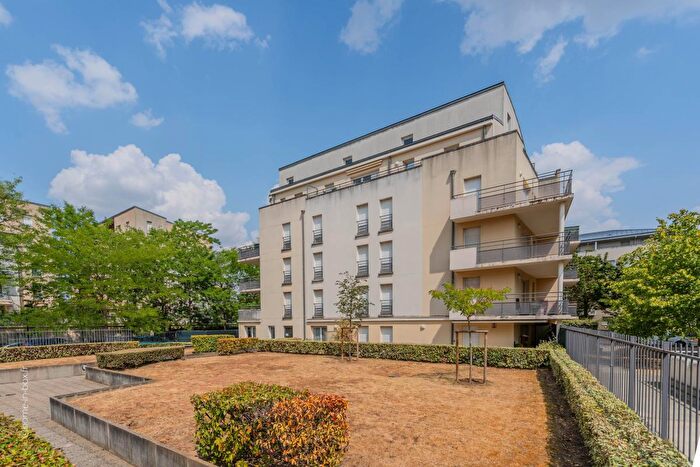 Appartement 4 pièces à vendre - Chelles, Centre-ville, Gare, Abbesses