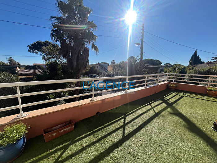 Appartement à vendre - Hyères, Ayguade, Salins - 4 pièces - 3 chambres