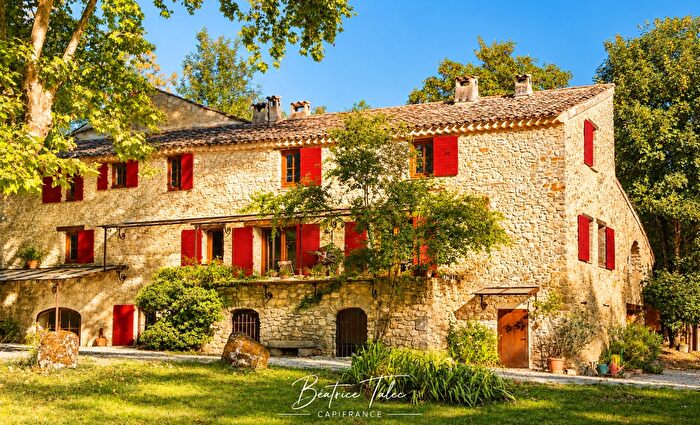Maison 16 pièces à Forcalquier, à vendre
