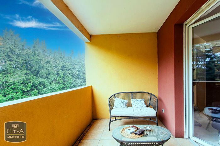 Salon-de-Provence, Bel-Air : Appartement 2 pièces à vendre