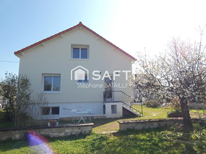 Maison à vendre - Châtellerault, Centre-ville - 5 pièces - 4 chambres