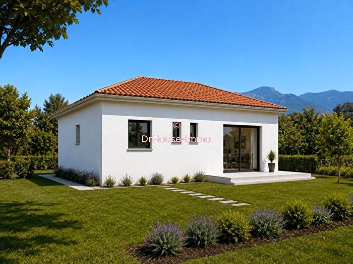 Maison 4 pièces à Peri, à vendre