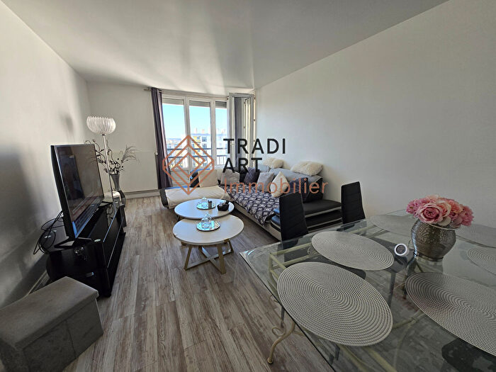 Appartement à vendre - Chilly-Mazarin, Nord - 4 pièces - 3 chambres