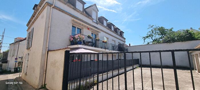 Appartement à vendre - Mantes-la-Jolie, Centre-ville - 3 pièces - 2 chambres