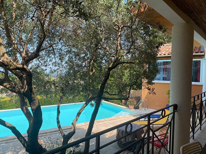 Maison 7 pièces à vendre - Pernes-les-Fontaines