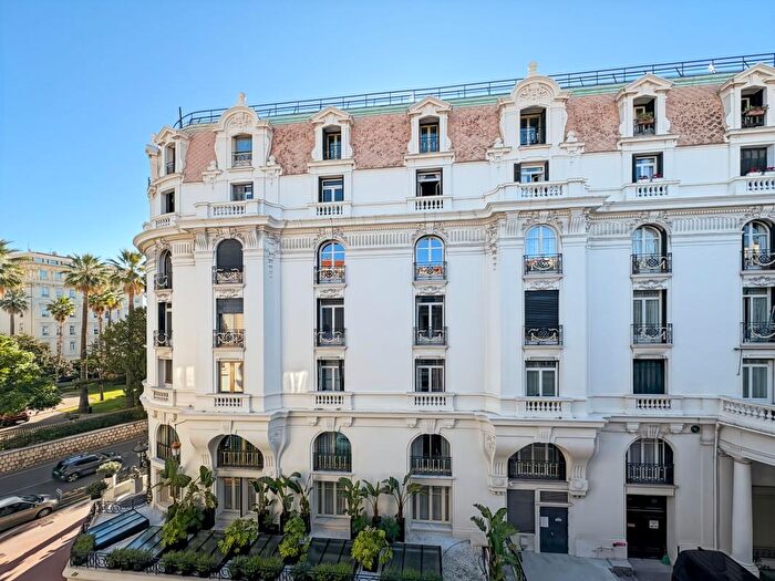 Appartement à vendre - Nice, Carré dor - 2 pièces - 1 chambre