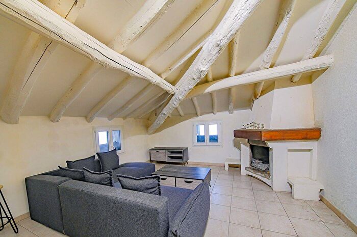 Appartement à louer - San-Martino-di-Lota - 3 pièces - 2 chambres