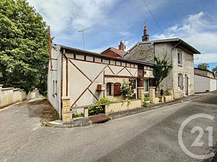 Maison à vendre - Bayel - 6 pièces - 4 chambres