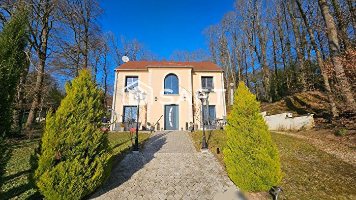 Maison à vendre - Jouars-Pontchartrain - 6 pièces - 4 chambres