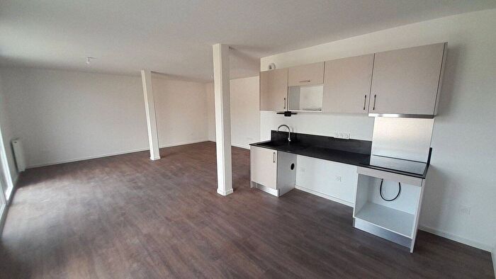 Appartement à louer - La Souys, Floirac - 4 pièces - 3 chambres