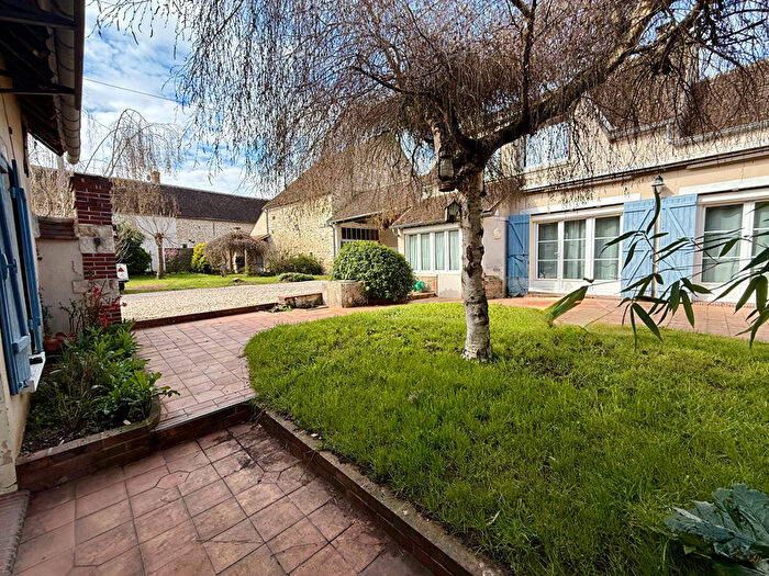 Guerchy : Maison 4 pièces à vendre