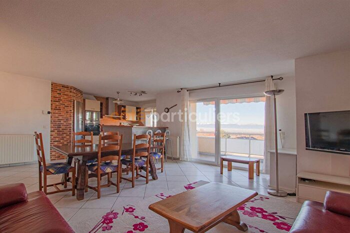 Appartement à louer - Saint-Cergues - 4 pièces - 2 chambres