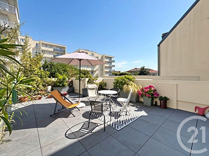Appartement 4 pièces à Thiais, Centre-ville, à vendre
