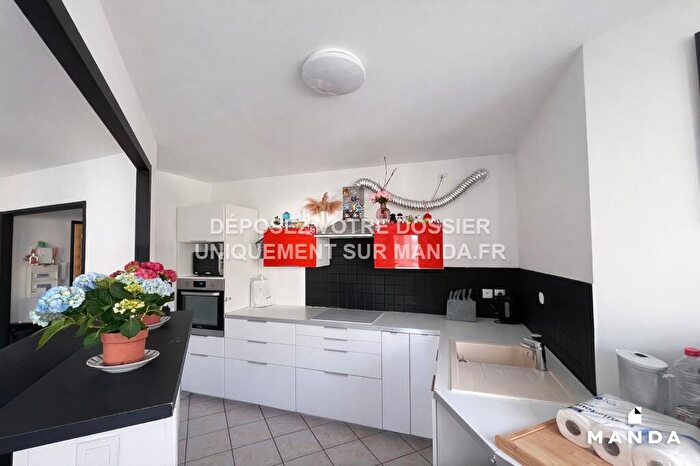 Appartement à louer - Bornes Aux Dames-Les Fonds-Longues Raies, Éragny - 3 pièces - 2 chambres