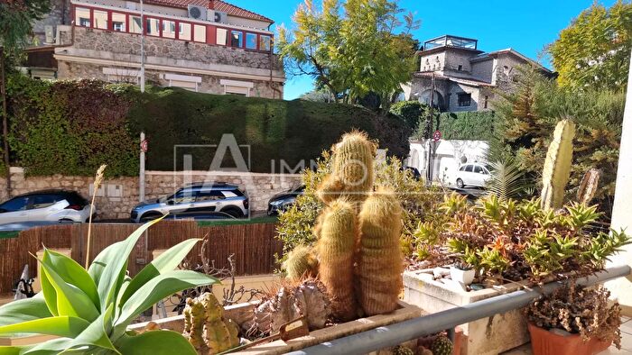 Appartement à vendre - Nice, Cimiez - 3 pièces - 2 chambres