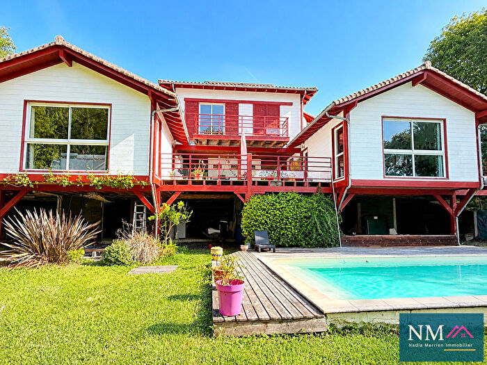 Maison 10 pièces à vendre à Urcuit