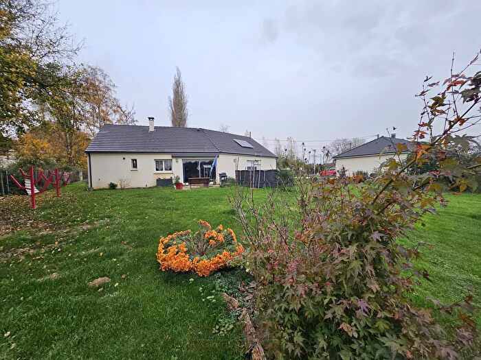 Maison à vendre - Amilly - 5 pièces - 3 chambres